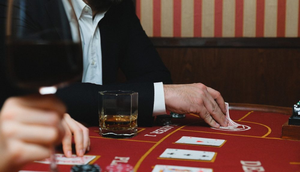 Seaton Museum - Berani dan Berjudi